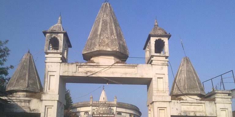 Shikharji Temple: A Spiritual Journey In Jharkhand - TripXL
