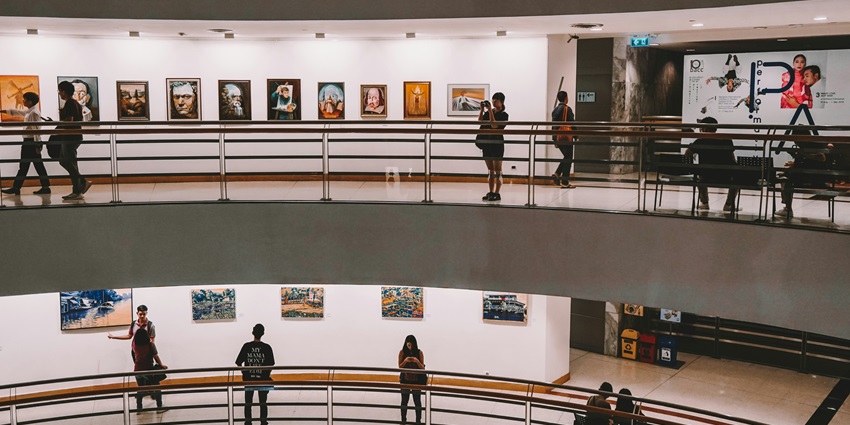 Art Galleries in Colaba: Explore Mumbai's Creative Hub - TripXL
