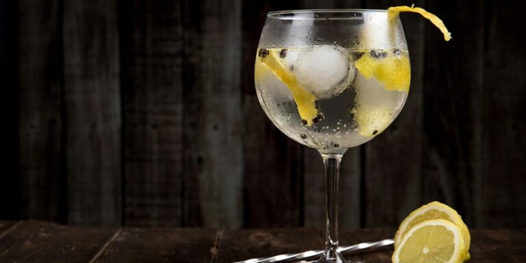 Rave Party In Delhi: Top 12 Spots For Experiencing Nightlife - TripXL