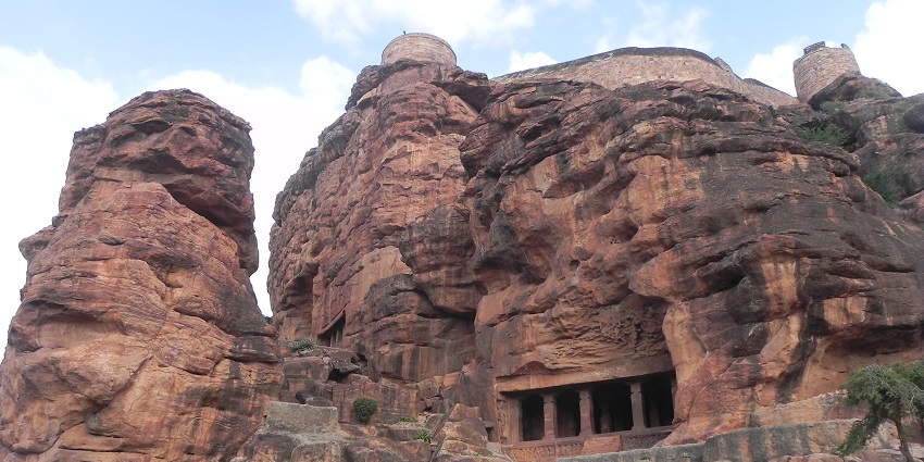 10 Best Places to Visit In Badami: Explore And Enjoy - TripXL