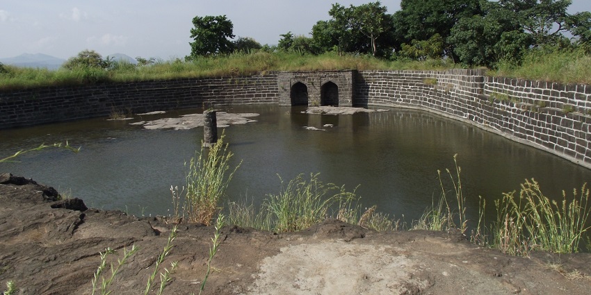Shivneri Fort: History And Scenic Beauty In Maharashtra - TripXL