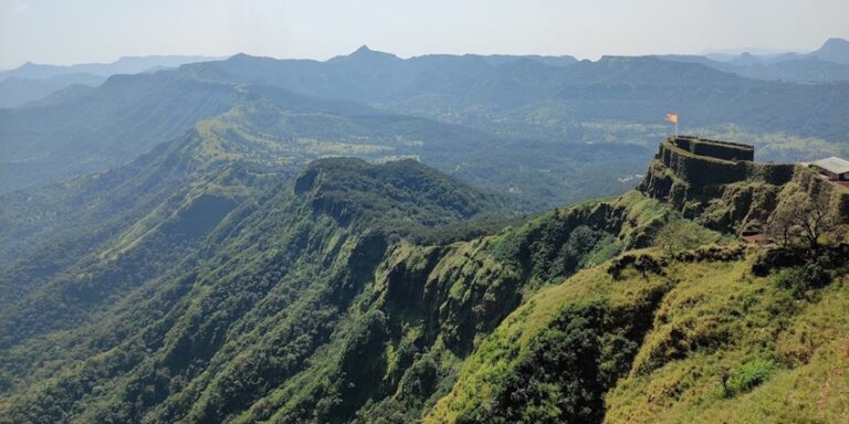 Khanderi Fort: A Historic Maritime Fortress In Maharashtra - TripXL