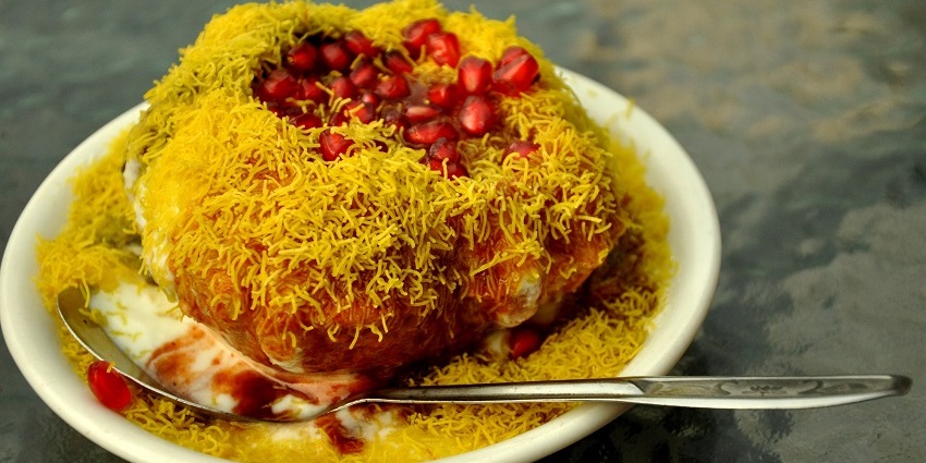 Famous Street Food In Kolhapur: 10 Amazing Eateries To Try - TripXL