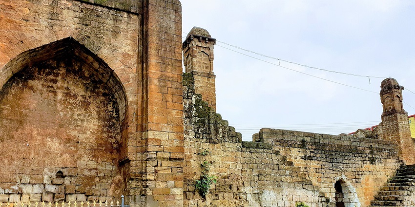 Chandrapur Fort: Discover An Ancient Marvel In Maharashtra - TripXL