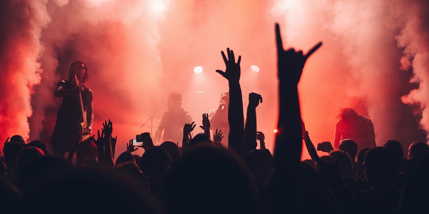 Rave Party In Kasol - 10 Most Parties And Celebrations - TripXL