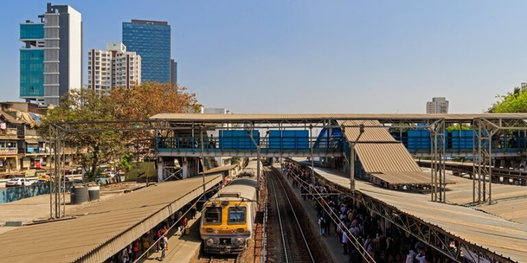 Shopping Places In Dadar: Your Guide To The Popular Spots - TripXL