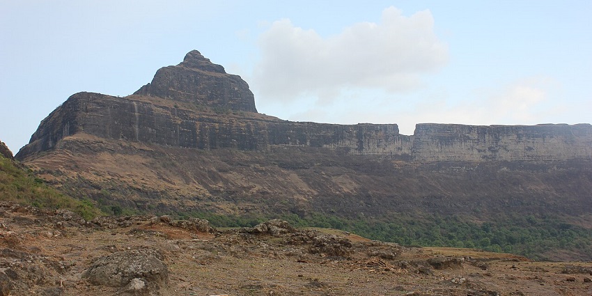 Markandeya Fort: Discover The Offbeat Gem Of Maharashtra - TripXL