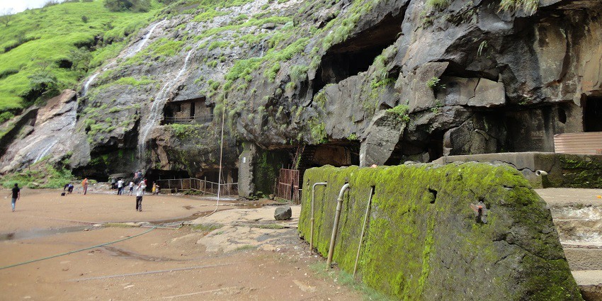 10 Devi Temples In Maharashtra: The Spiritual Seeker’s Guide - TripXL