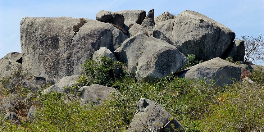 Barabar Caves: Jehanabad’s Architectural Marvel Awaits - TripXL
