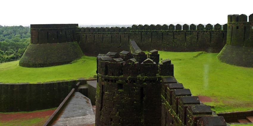 Things To Do In Murdeshwar: Explore This Coastal Paradise - TripXL