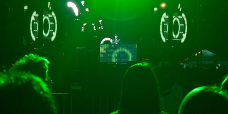 Techno Parties In Delhi: A Complete Guide For Music Lovers - TripXL