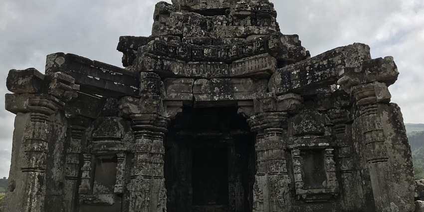 Hemadpanthi Temples In Maharashtra: Your Ultimate Guide - TripXL