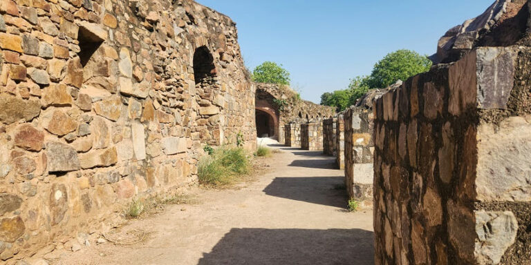 Samangad Fort: Experience History And Adventure - TripXL