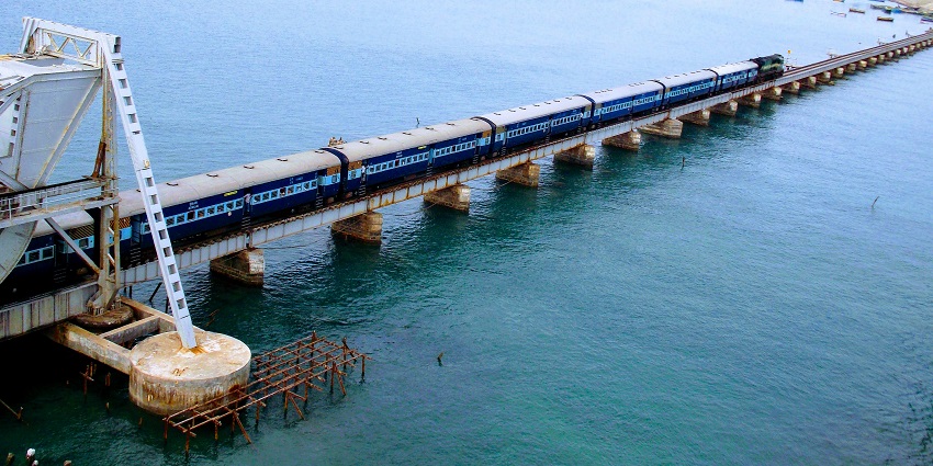 Ulakkai Aruvi Waterfalls: Discover Unique Charm Of Nature - TripXL