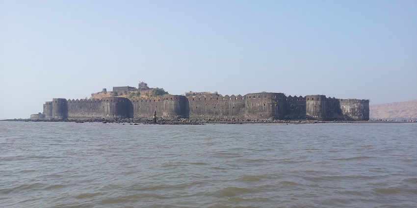 Janjira Fort: Your Guide To History And Architecture - TripXL