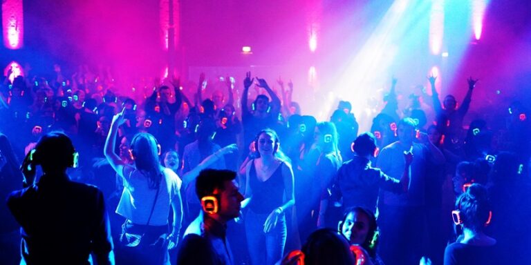 Rave Party In Delhi: Top 12 Spots For Experiencing Nightlife - TripXL