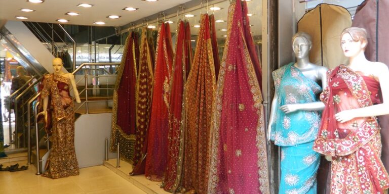 Shopping In Kolhapur: Top 10 Markets For A Variety Of Items - TripXL