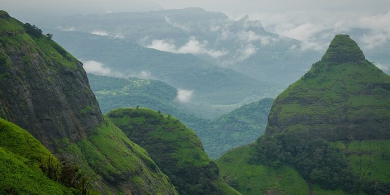 Zenith Waterfall: Witness The Majestic Falls Of Maharashtra - TripXL