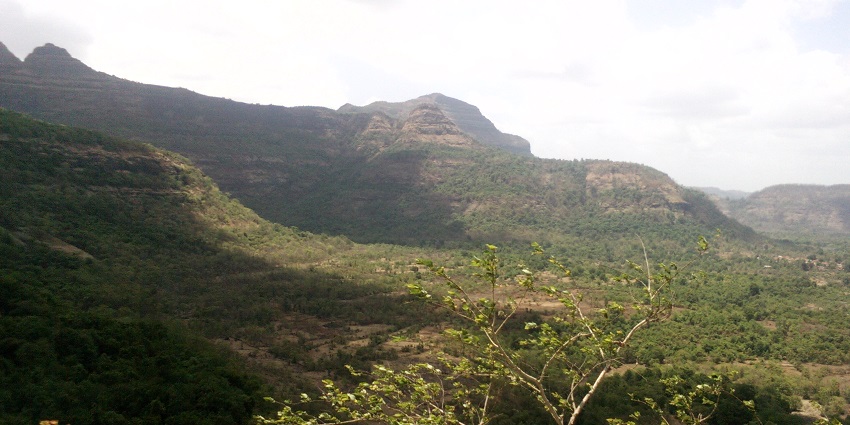 Mangad Fort: A Guide To This Offbeat Gem In Maharashtra - TripXL