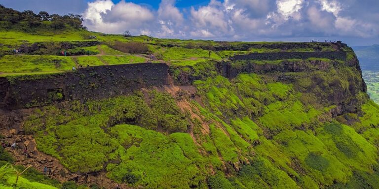 Khandi Waterfalls Pune: Endless Streams And Flowing Water - TripXL