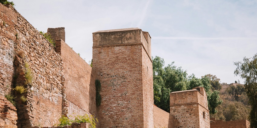 Mandangad Fort: A Guide To Exploring This Historical Gem - TripXL