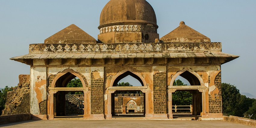 Paranda Fort: A Complete Guide To Witness Historical Beauty - TripXL