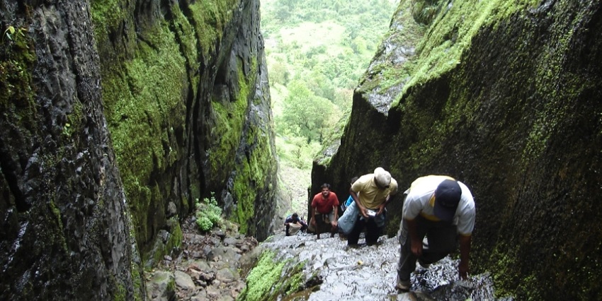 Sarasgad Fort: An Iconic Historical Marvel In Maharashtra - TripXL