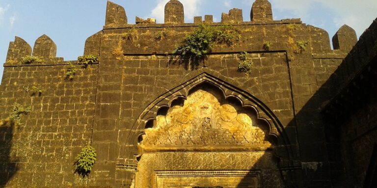 11 Places To Visit In Panhala: From Enchanting Caves To Parks - TripXL