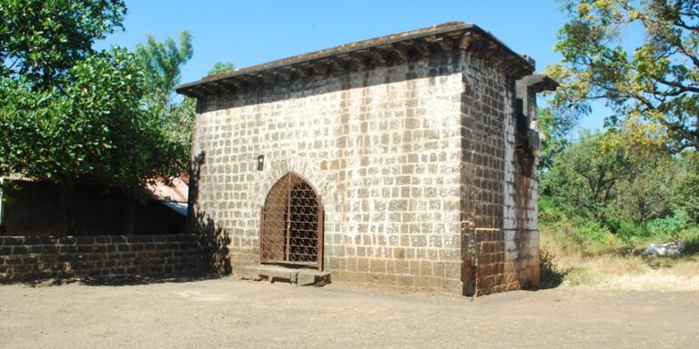 Vishalgad Fort: A Historic Jewel Nestled In Maharashtra - TripXL