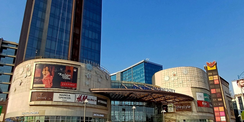 10 Best Shopping Malls In Pune For A Fantastic Experience - TripXL