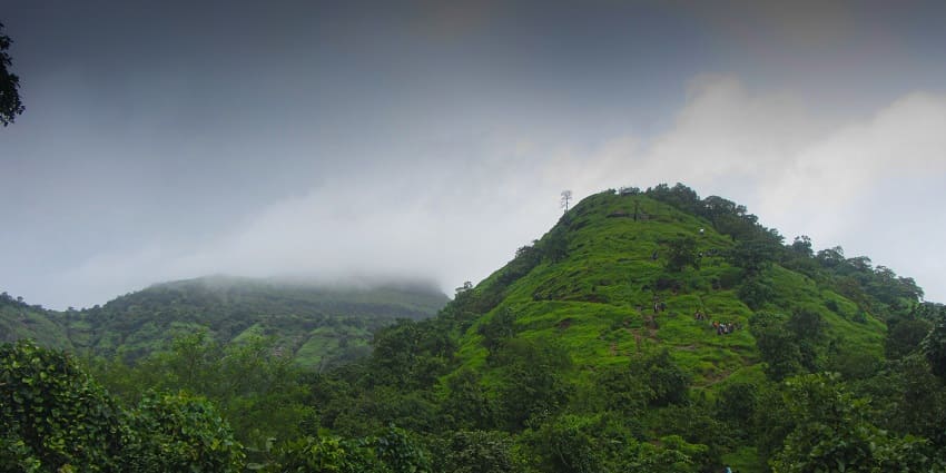 Trekking In Pune: 10 Popular Destinations Amidst Nature - TripXL