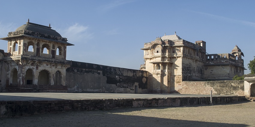 Malanggad Fort: A Hidden Gem In The Hills Of Maharashtra - TripXL
