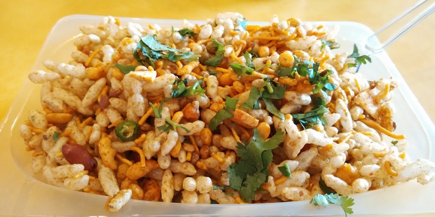 Famous Street Food In Kolhapur: 10 Amazing Eateries To Try - TripXL