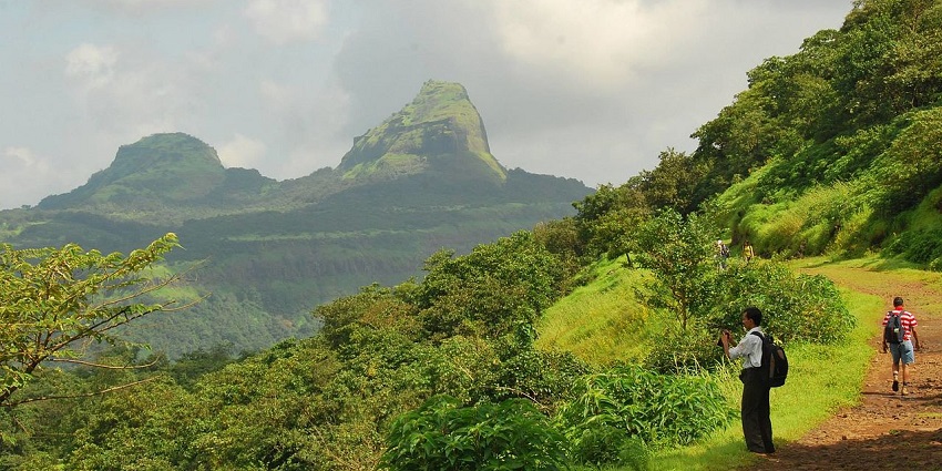 Khandi Waterfalls Pune: Endless Streams And Flowing Water - TripXL