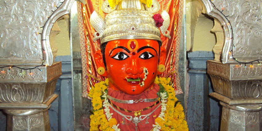 10 Devi Temples In Maharashtra: The Spiritual Seeker’s Guide - TripXL
