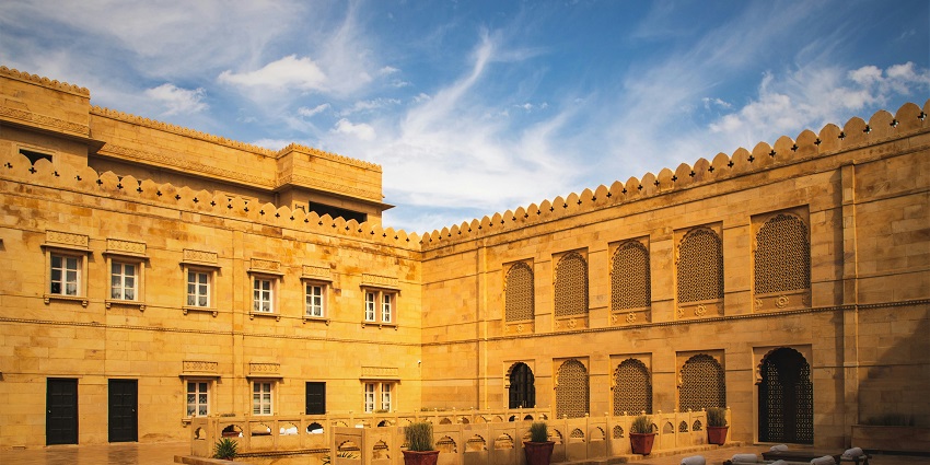 Samangad Fort: Experience History And Adventure - TripXL