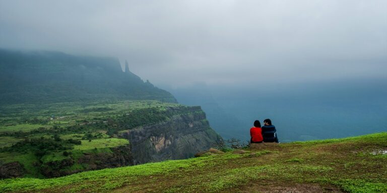 The Historic Harishchandra Fort: Your Ultimate Guide - TripXL