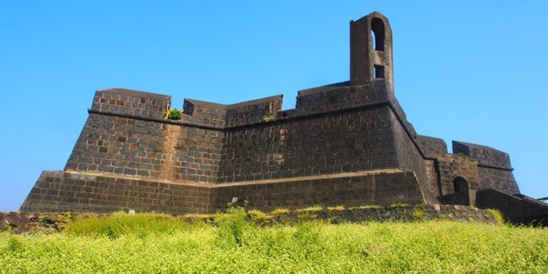 Khanderi Fort: A Historic Maritime Fortress In Maharashtra - TripXL