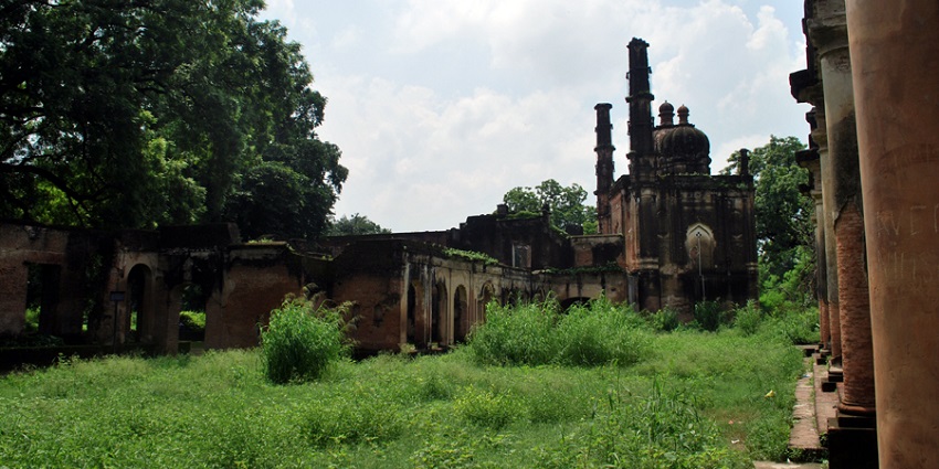 13 Haunted Places In Lucknow For Every Daredevil To Explore - TripXL