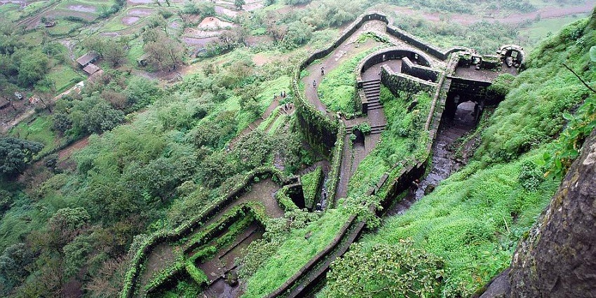Ghangad Fort: Take A Scenic and Historic Trek In Sahyadri Ranges - TripXL