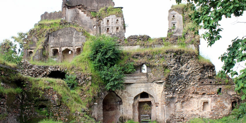 Deogarh Fort Dhanaulti: A Timeless Splendour In Uttarakhand - TripXL