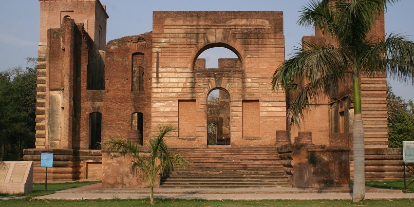 13 Haunted Places In Lucknow For Every Daredevil To Explore - TripXL