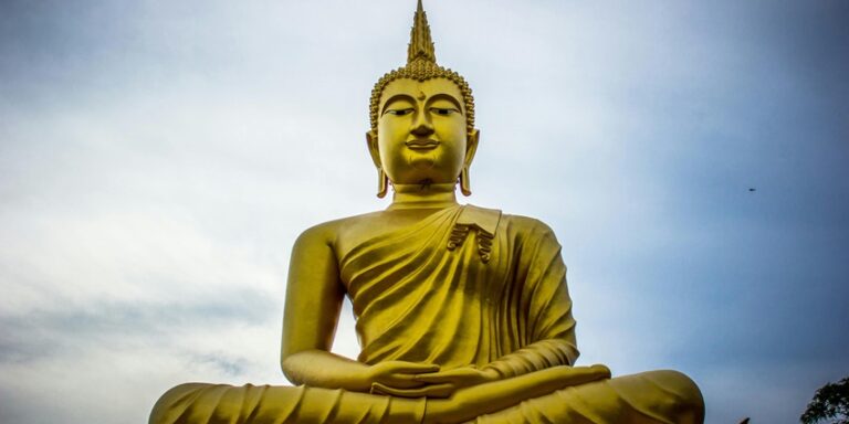 Explore The Sacred Sant Darshan Museum In Hadshi, Maharashtra - TripXL