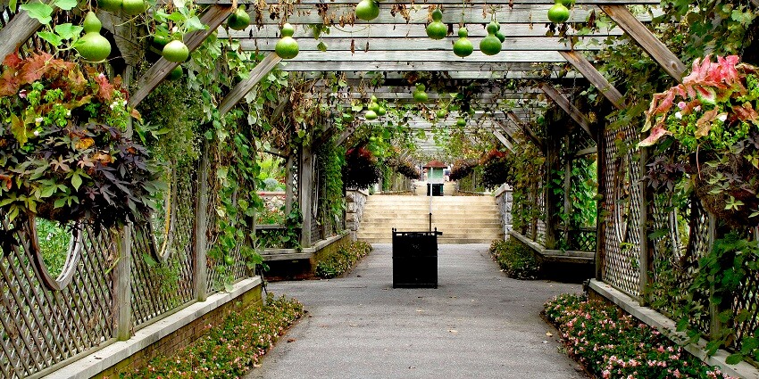 Walkeshwar Temple: A Sacred Gem Amidst Malabar Hills - TripXL