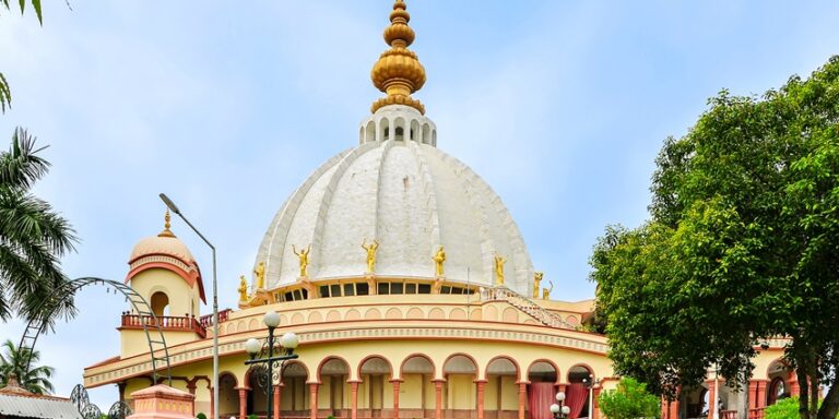 Akkalkot Temple: Visit This Sacred Gem Of Swami Samarth - TripXL