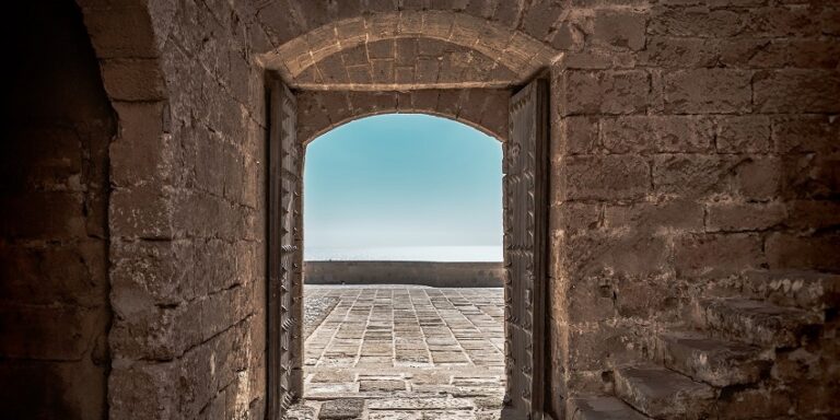 Padmadurg Fort: Unveil History And Heritage Of Maharashtra - TripXL