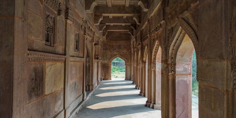 Chunar Fort: A Popular Tourist Attraction In UP’s Mirzapur - TripXL