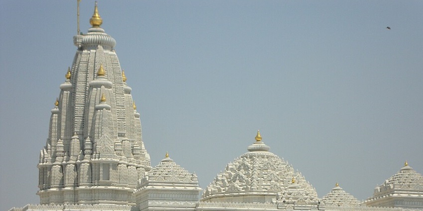Main Temples In Vrindavan: Spiritual Travel Guide - TripXL