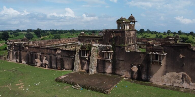 Gupta Dham Caves: Explore The Ancient Mysteries - TripXL