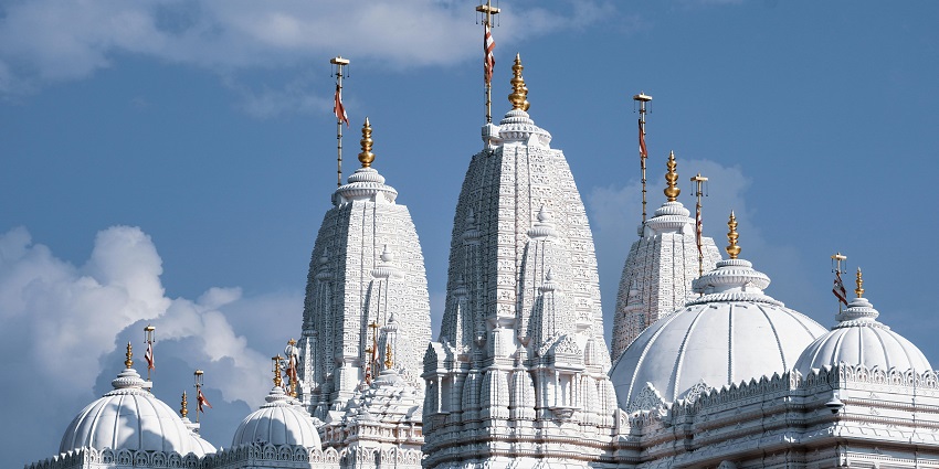 Exploring The Temples In Agra: A Religious Visit - TripXL